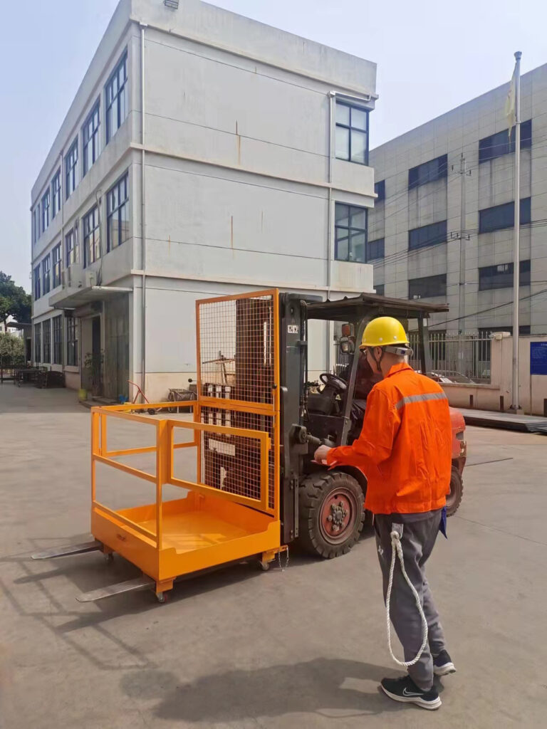 Forklift Manned Platform | WEMALIFT EQUIPMENT CO., LTD.