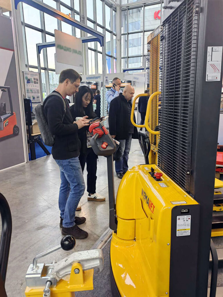 SUCCESSFUL CEMAT in RUSSIA! | WEMALIFT EQUIPMENT CO., LTD.